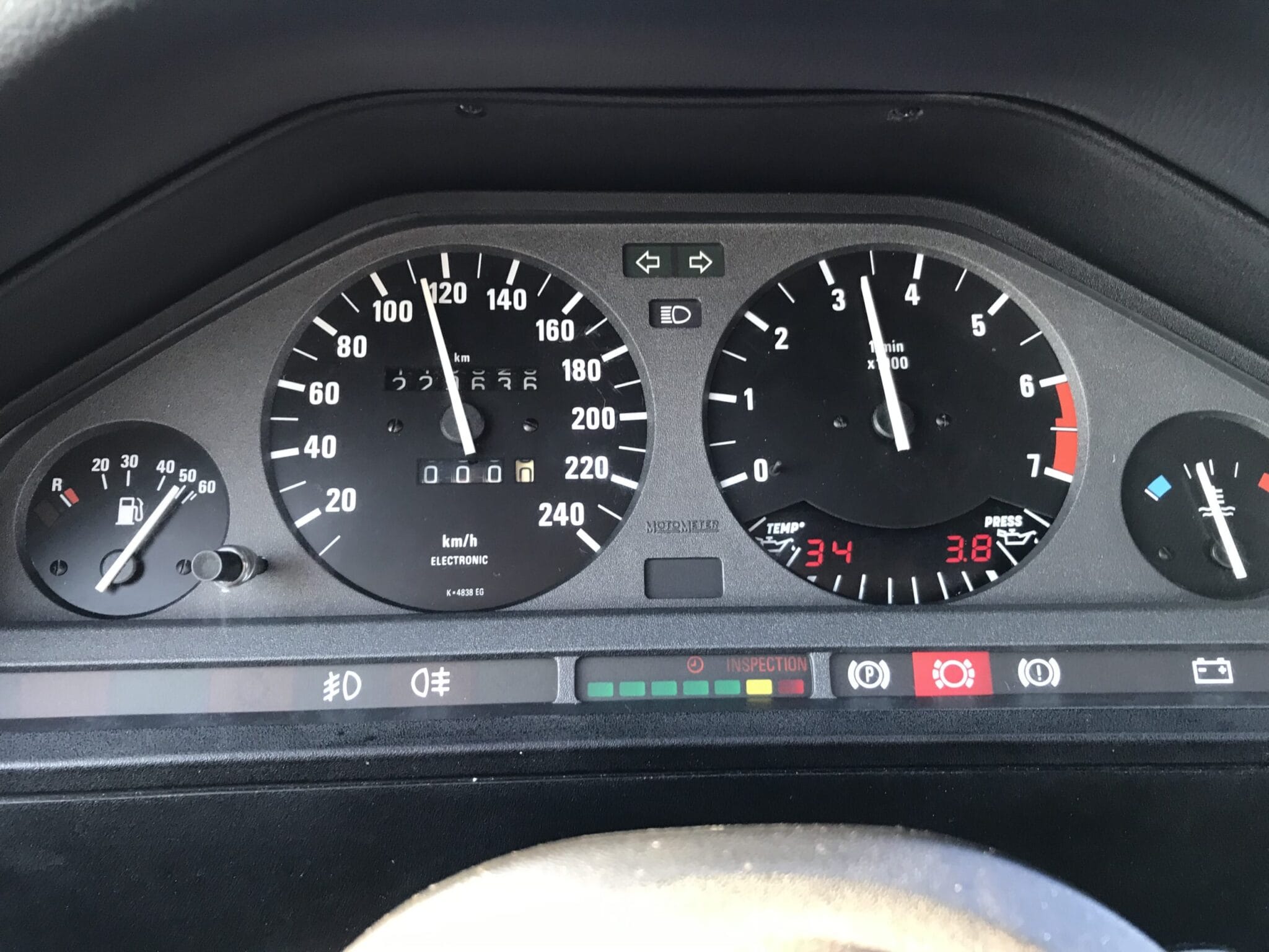 BMW E30 Cluster Gauge for Oil -Temp and Pressure- (2 versions)