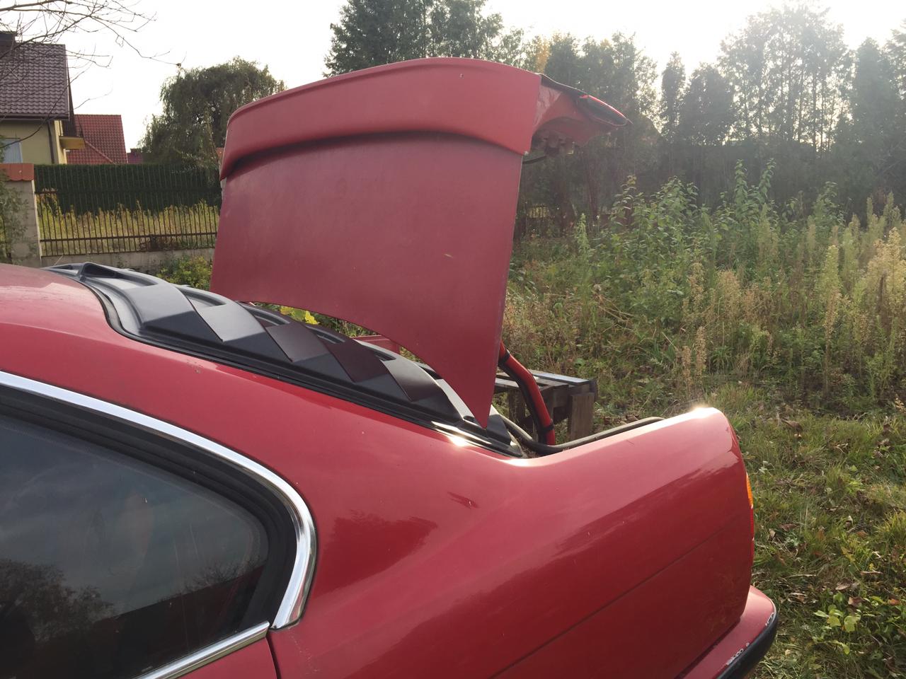 BMW E34 Rear Window Louver Visor Blinds abs-plastic | MY Classic Parts