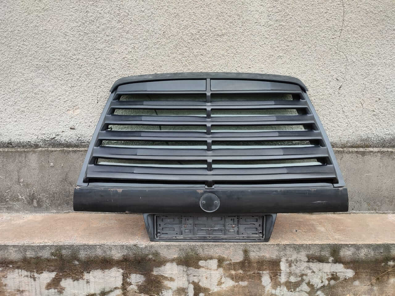 BMW E30 Touring Rear Window Louver Visor Blinds abs-plastic