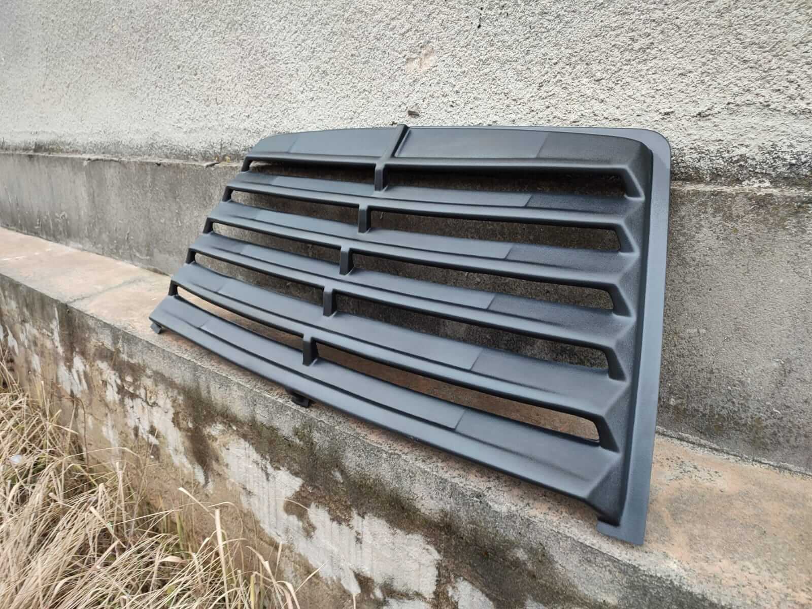 BMW E30 Touring Rear Window Louver Visor Blinds abs-plastic