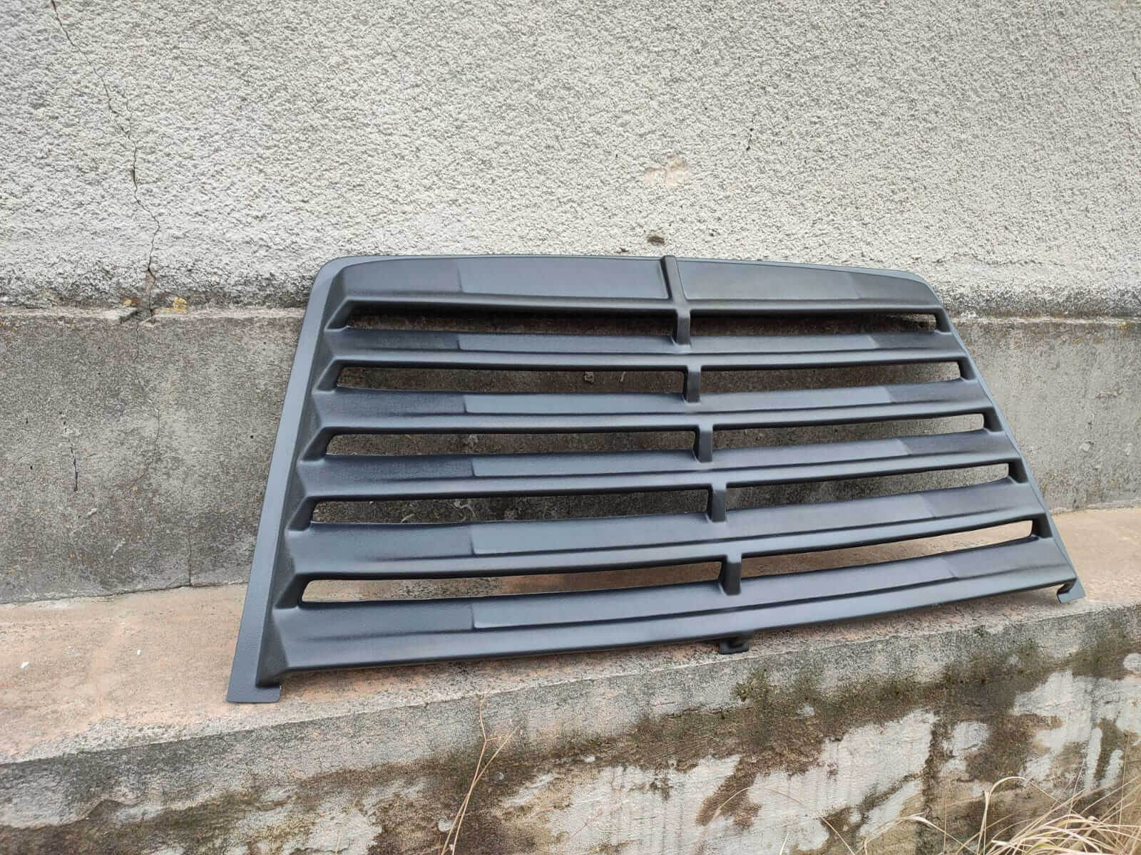 BMW E30 Touring Rear Window Louver Visor Blinds abs-plastic