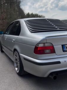 BMW E39 Rear Window Louver Visor Blinds abs-plastic